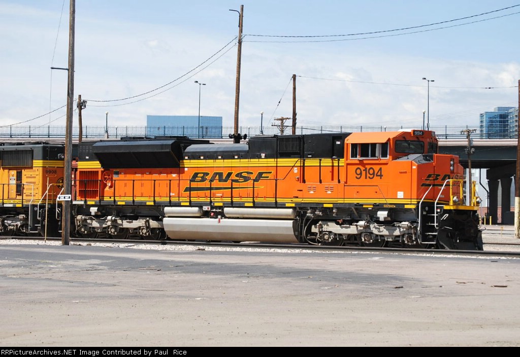 BNSF 9194
